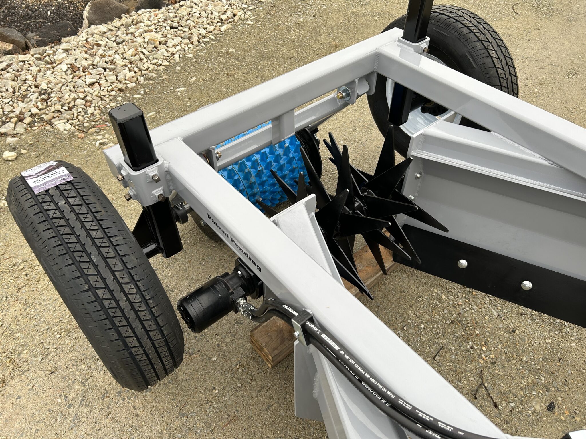PIVOT TRACK FILLER- IDACO EQUIPMENT